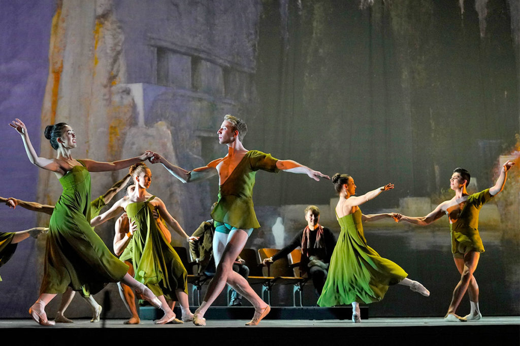 LA Opera's “Orpheus and Eurydice” Is a Dynamic Spectacle of Dance ...