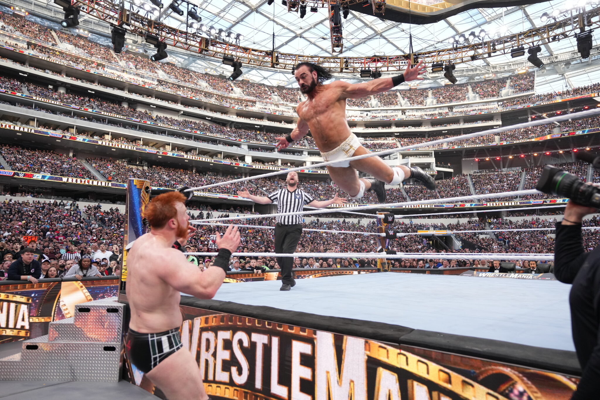 Review: WWE WrestleMania 39 Night 2 Culminates Unpredictably With ...