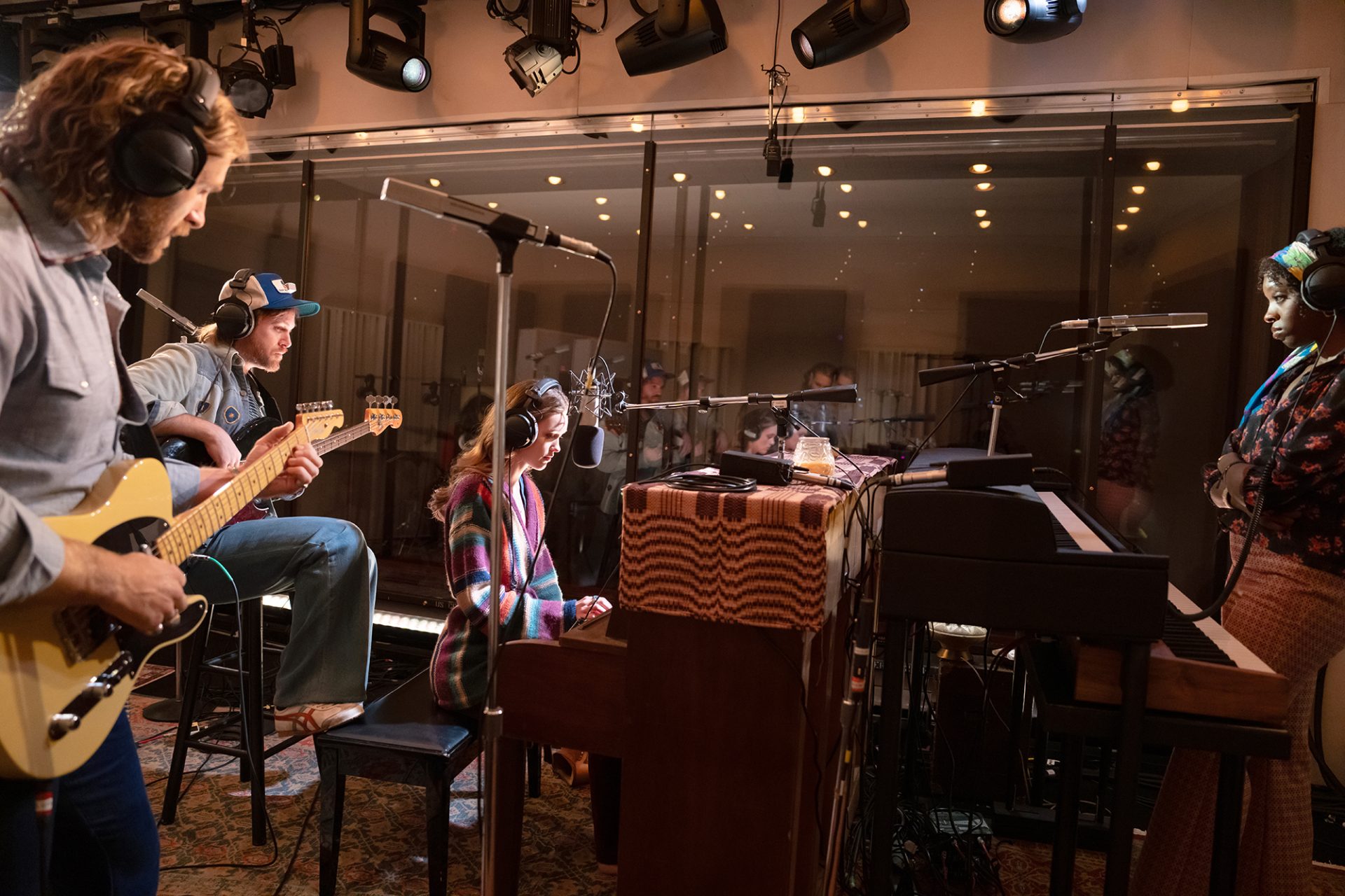 Review: 'Stereophonic' Amplifies Its Dramatic Power at the Pantages ...